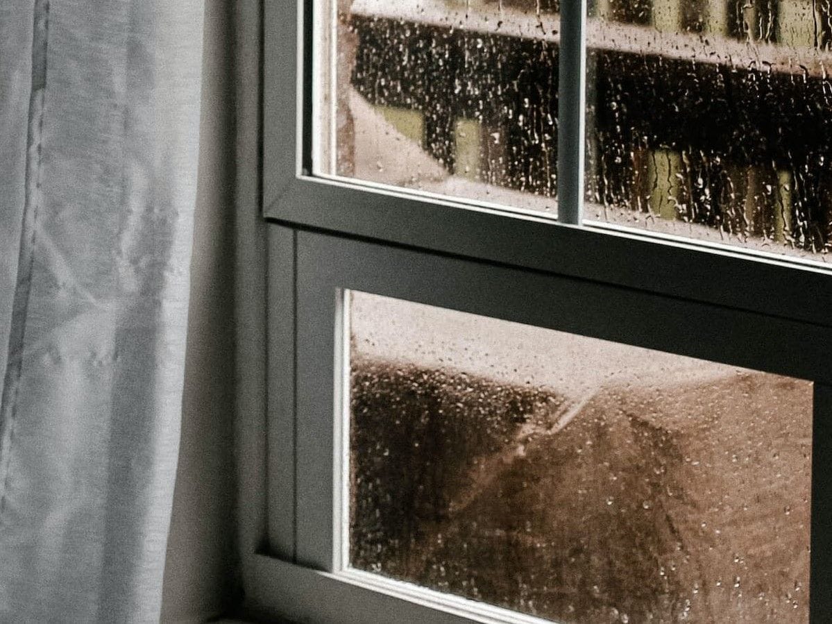 How to Eliminate Mold on a Window Sill in 3 Simple Steps!